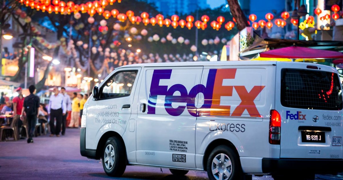 Balancing last-mile cost control with personal service | Supply Chain ...