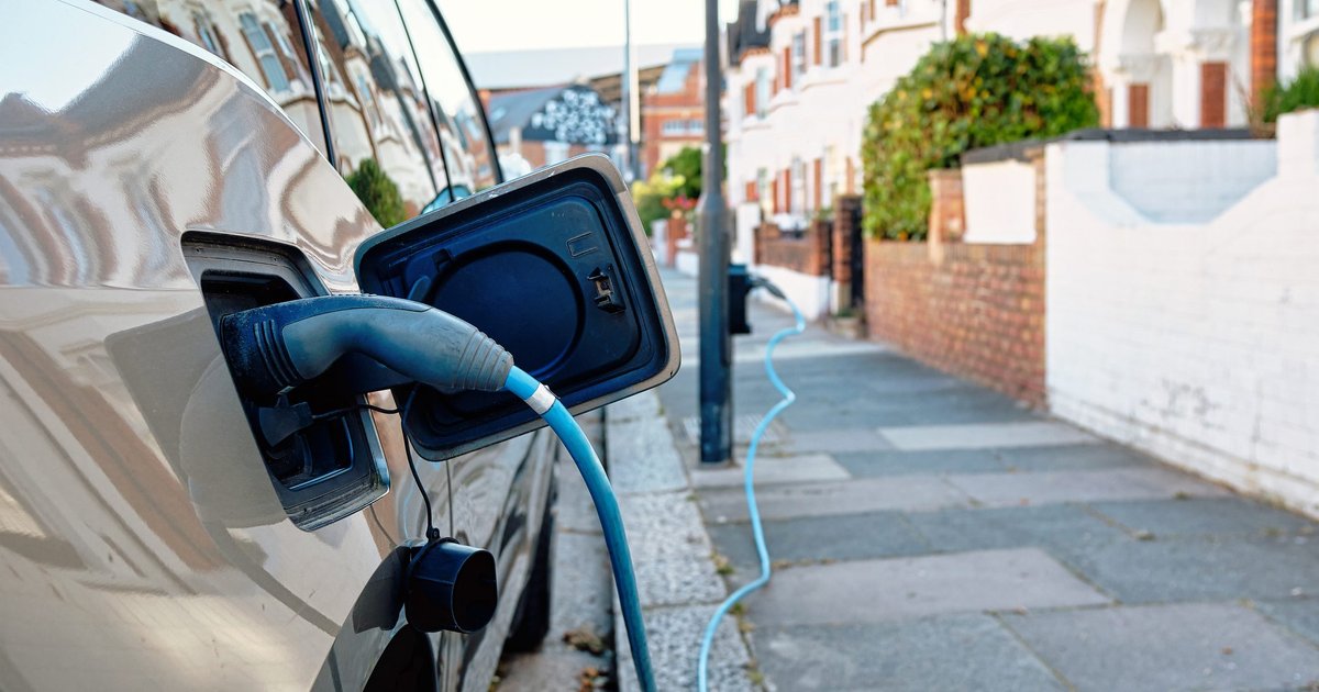 Octopus EV & Lloyds Bank partner for electric car funding | EV Magazine