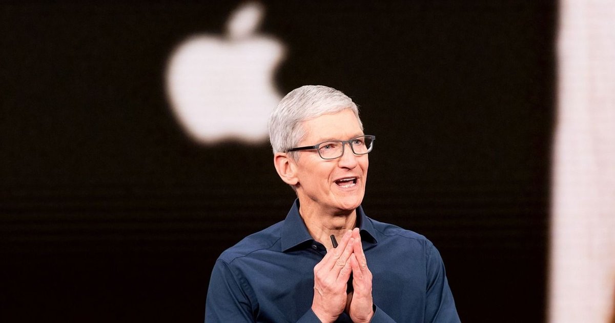 Why is Apple Restructuring its AI Leadership Team? | Business Chief