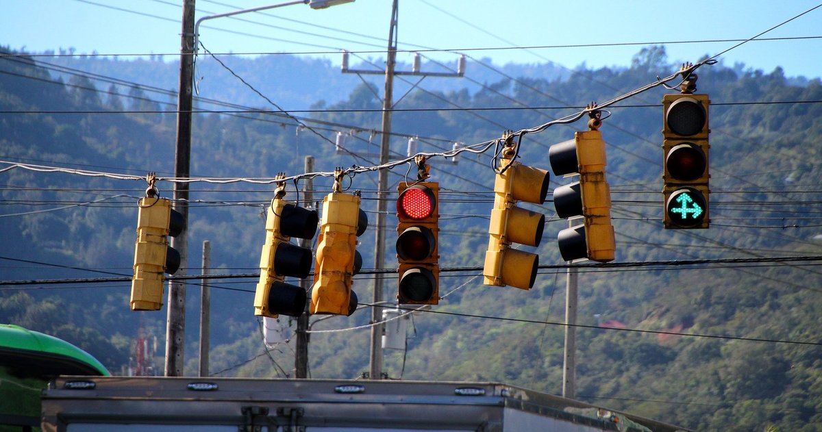 Google Finds AI-powered Answer to Traffic Light Frustration ...