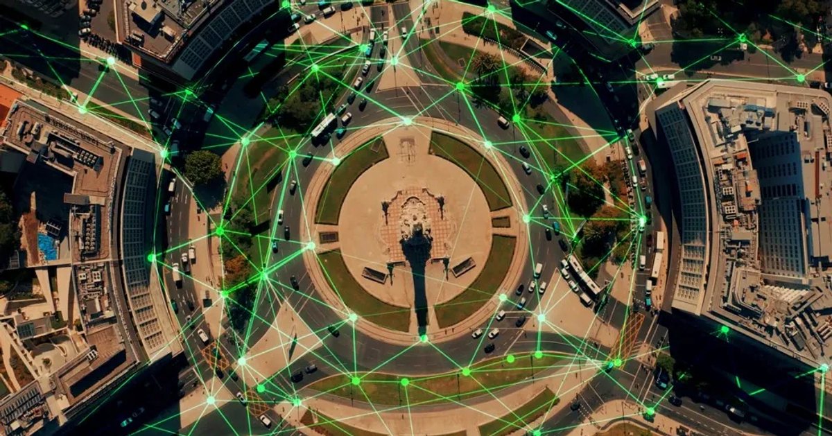 Signify Transforms Streetlights into 5G Smart Hubs | Telco Magazine