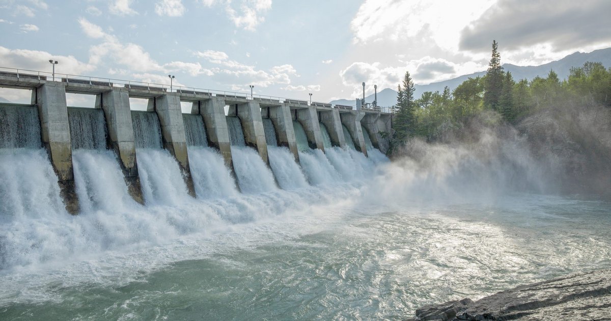 Global reservoir volumes fall despite construction boom | Construction ...