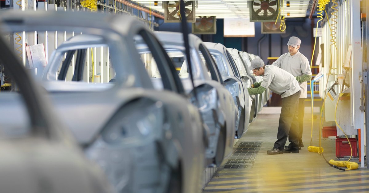 IEA: What the Rise of EVs Means for Automakers | Manufacturing Digital