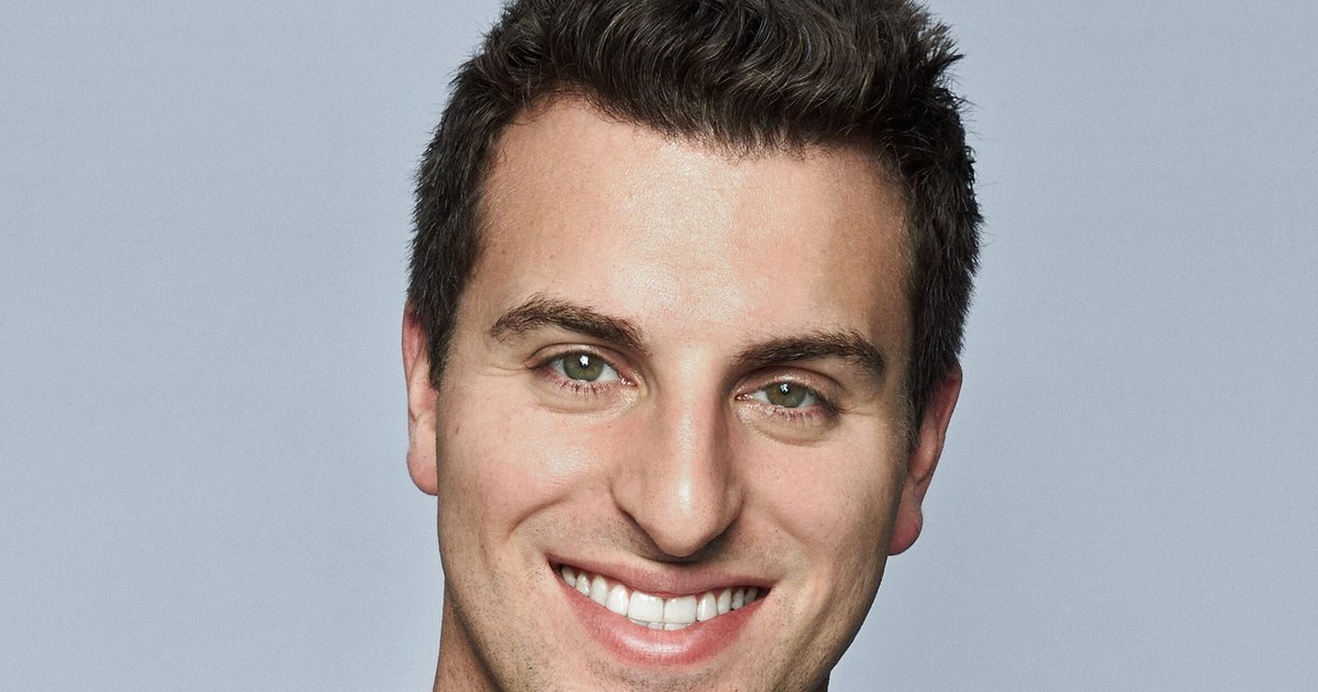 Airbnb’s Brian Chesky: Betting Big on AI Disruption | Technology Magazine
