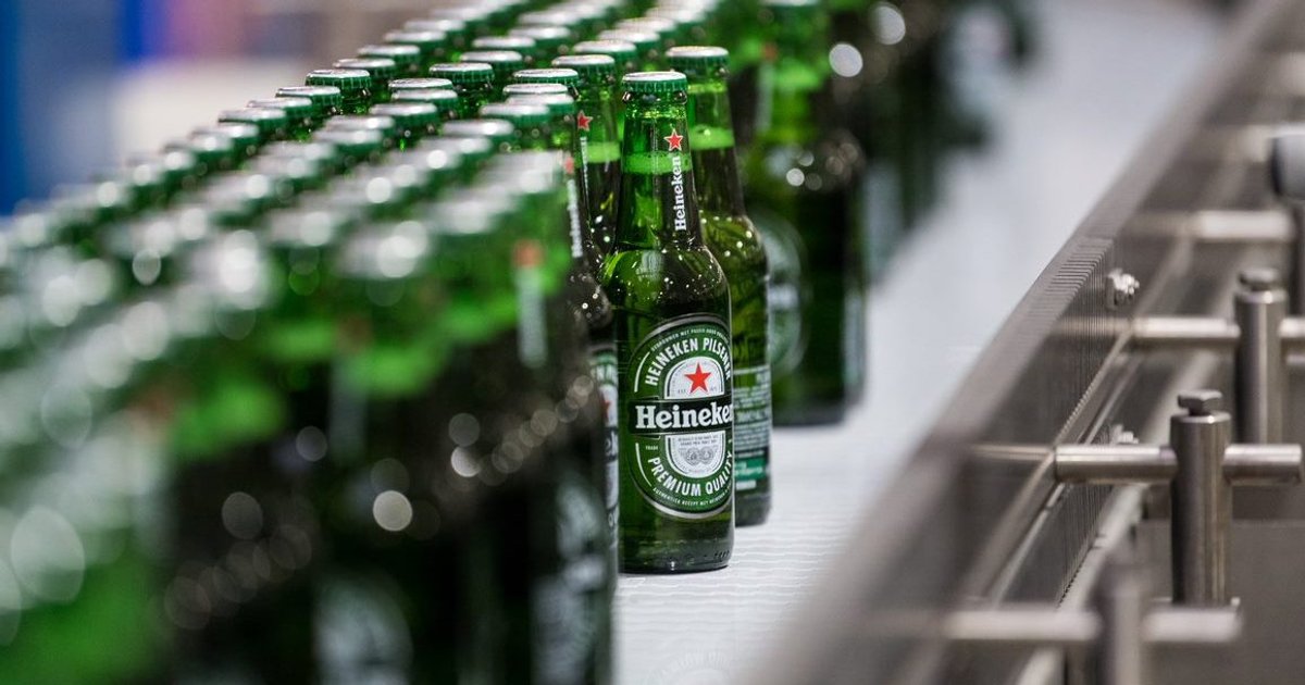 Heineken: Turning Beer Bottles into Road Building Materials ...