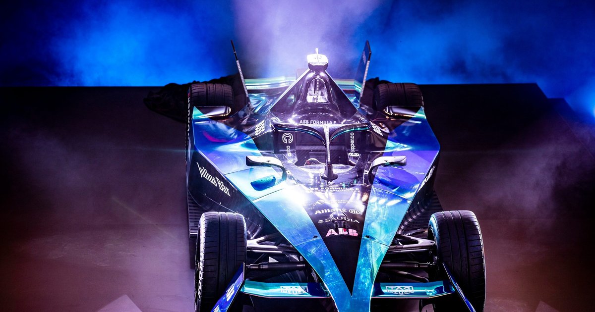 Formula E: Making History with All-Women Pre-Season Test | EV Magazine