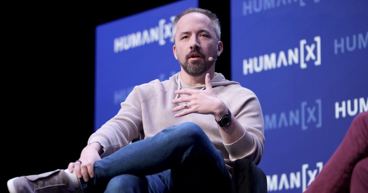 Dropbox's CEO is Stepping Down after 19 Years | Business Chief