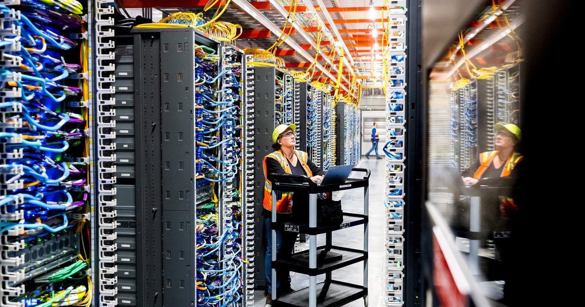 AWS’ Carbon Footprint: Inside the Cloud Giant’s Green Push | Data ...