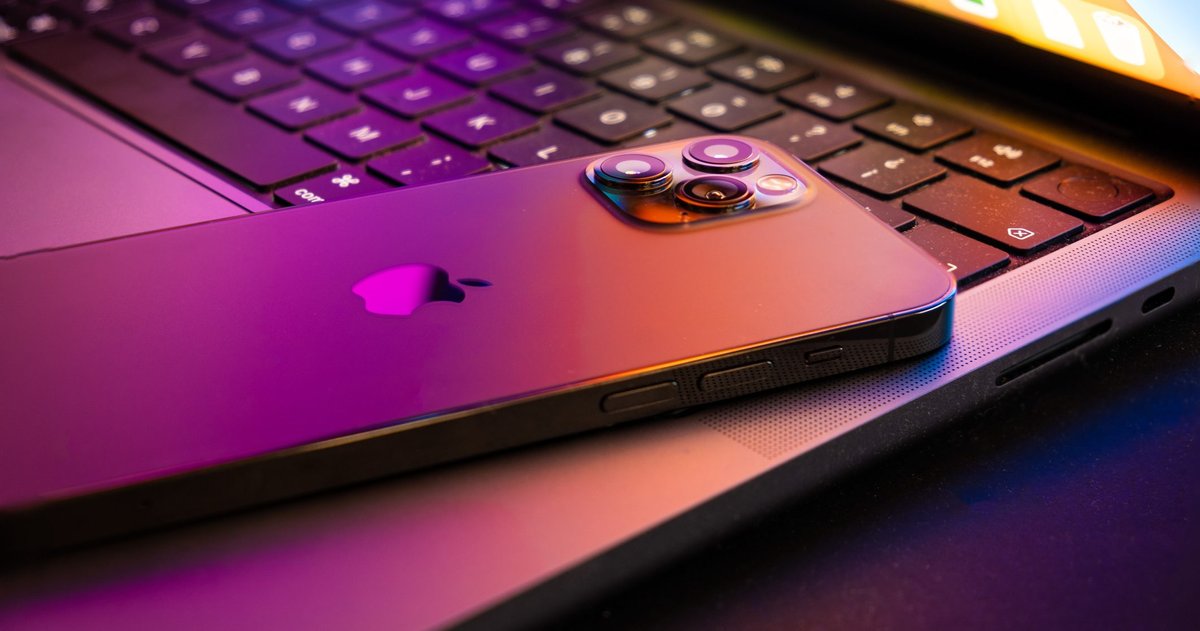 The AI Race: Will Apple Update its Smartphones with Gen AI? | AI Magazine