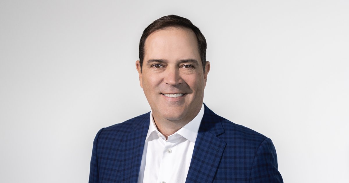 Lifetime of Achievement: Chuck Robbins, Cisco CEO | Manufacturing Digital
