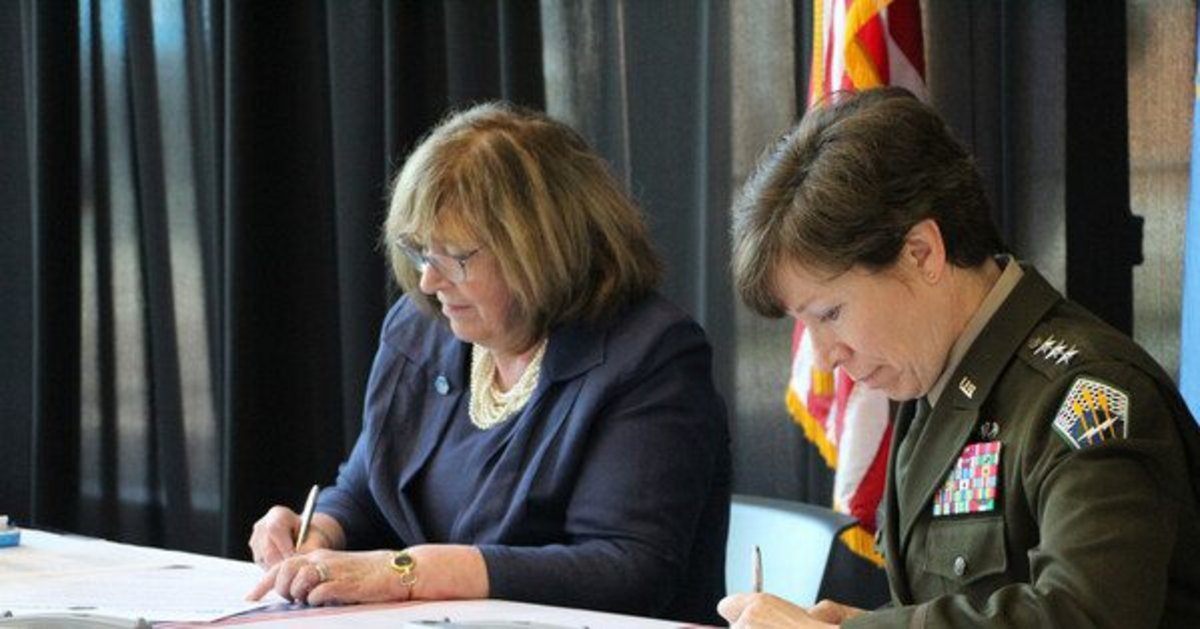 Dakota State Uni and Army Cyber sign partnership agreement | Cyber Magazine