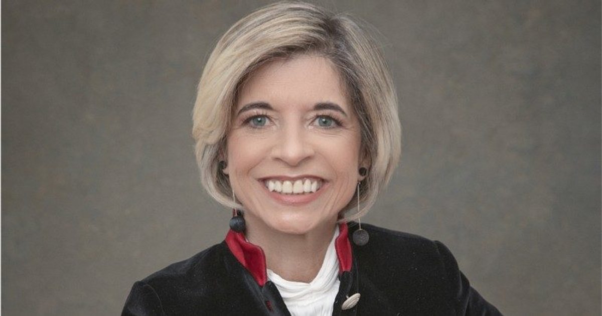 Upskilling Global Workers in AI with EY’s Beatriz Sanz Saiz | AI Magazine