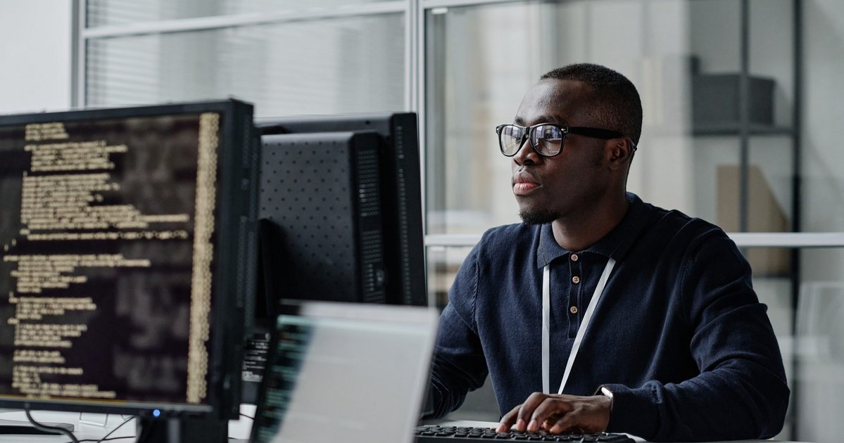 Palo Alto Networks safeguards cybersecurity with ESG focus ...