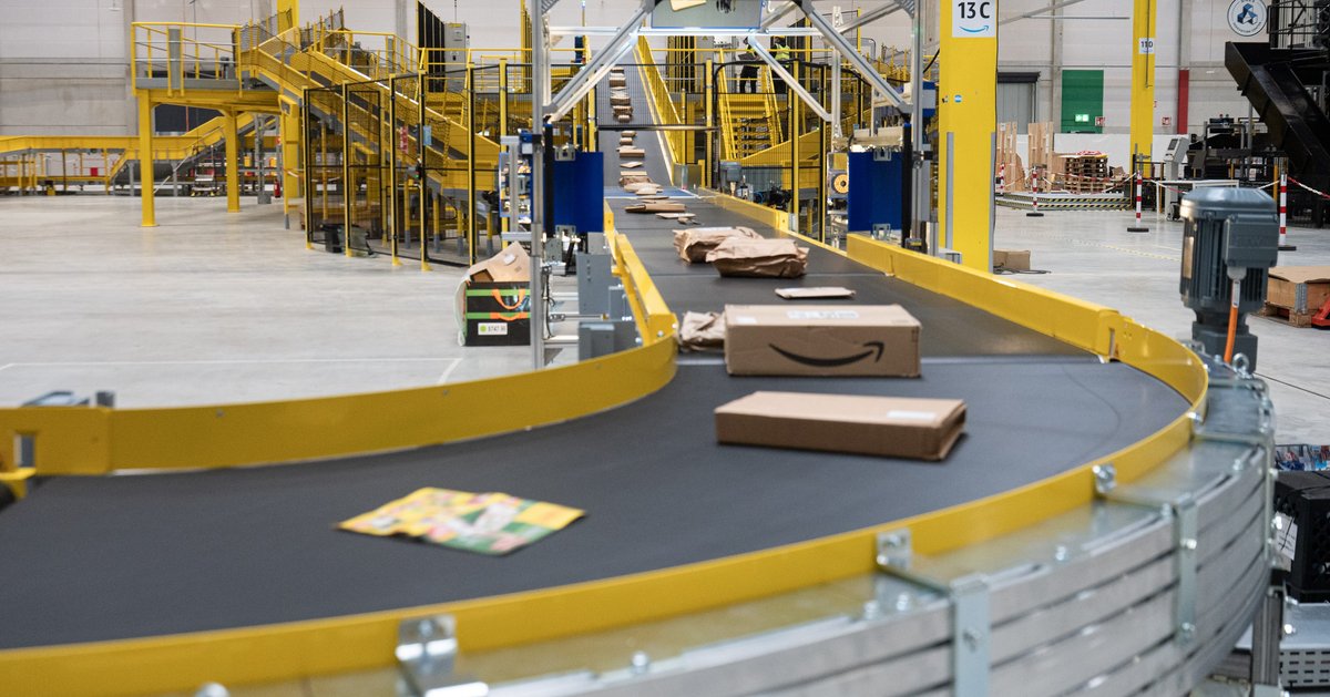 How Amazon is Using AI to Achieve Sustainable Logistics | Supply Chain ...