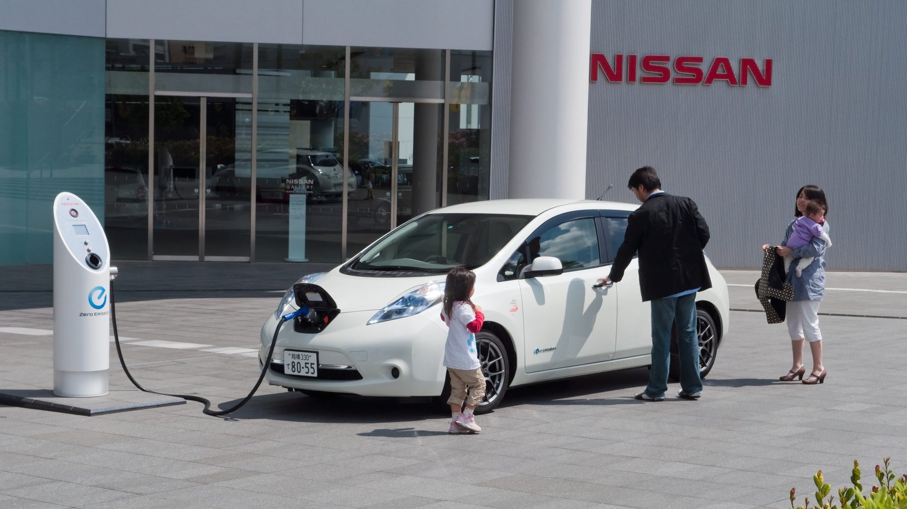 Japan commits to 100% electric passenger cars by 2050 | Energy Magazine