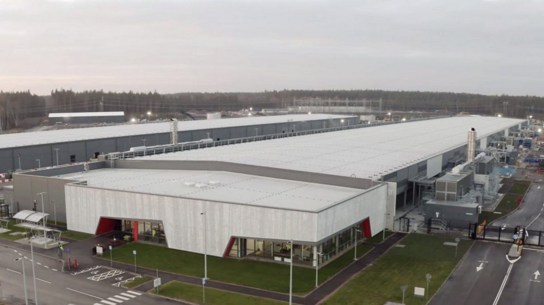 Microsoft cancels plans to expand Swedish data centre site | Data ...