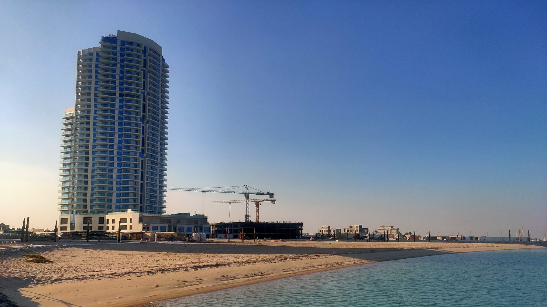 Burj DAMAC Seaviews Tower in Lusail, Qatar nears completion ...