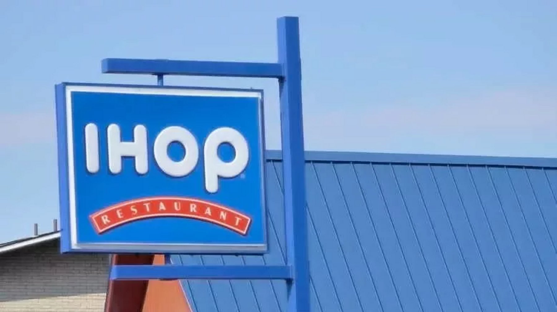 IHOP becomes IHOb, and the 'b' stands for burgers | Food Digital