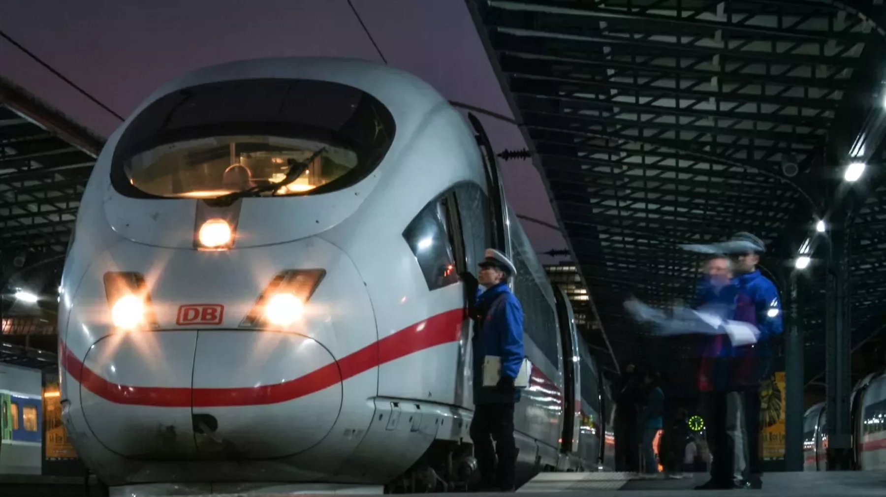 Deutsche Bahn Improves Network Punctuality using AI | AI Magazine