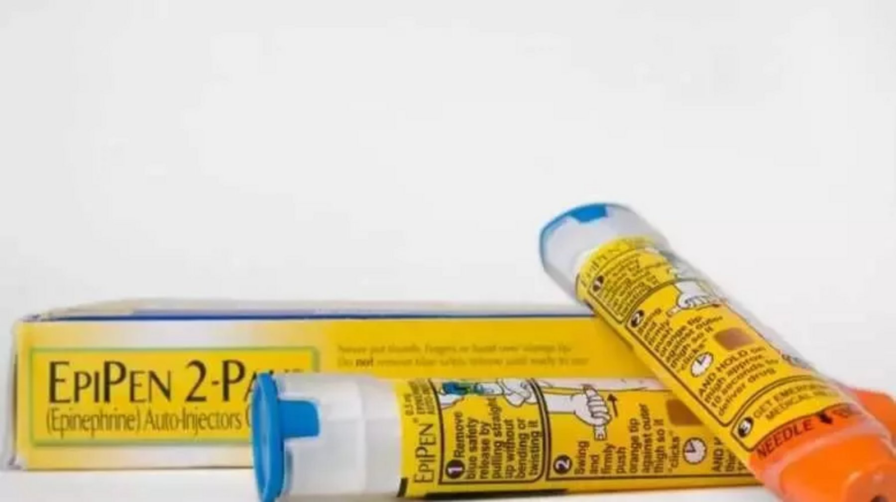 Mylan creates generic EpiPen in response to huge price hike ...