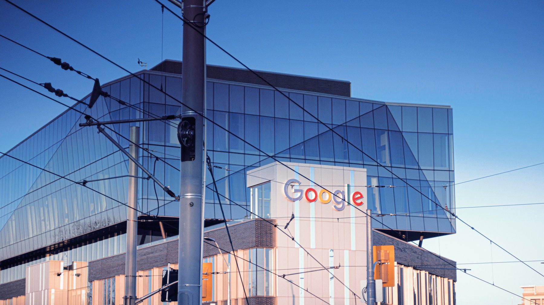 Google's London data centre overheats on UK's hottest day | Data Centre ...