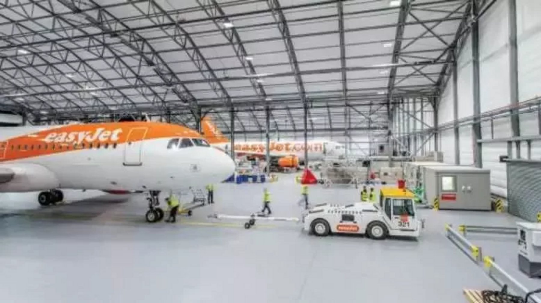 Portakabin buildings for easyJet’s flagship modular hangar facility ...