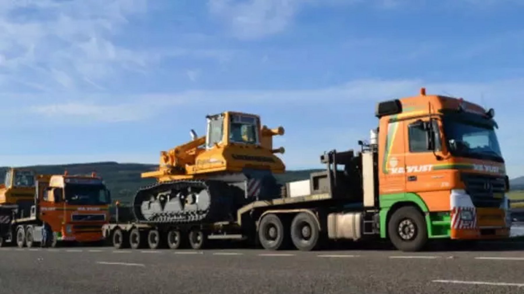Van der Vlist piping through Scotland with two 40 tonners | Supply ...