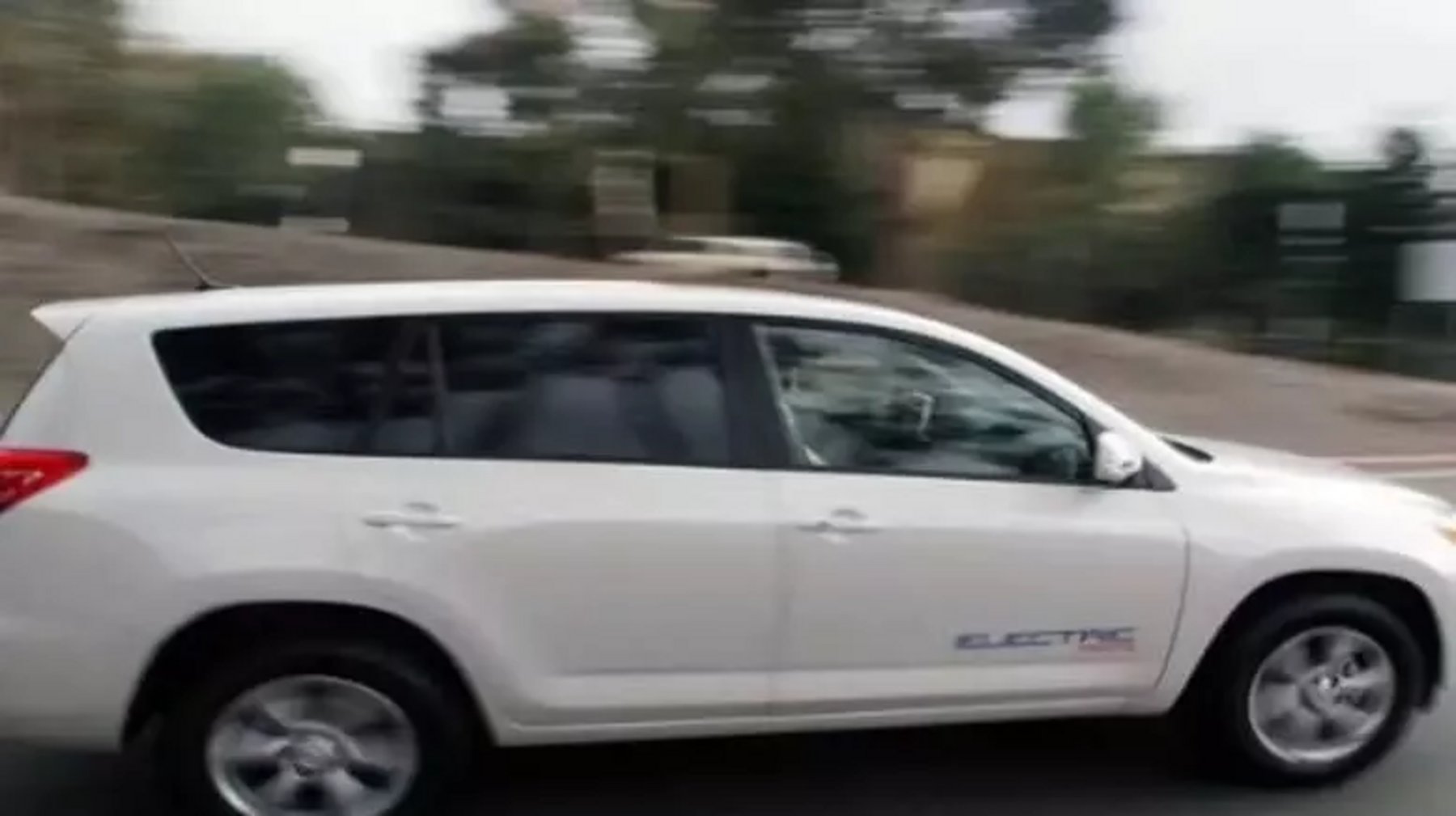 Toyota's New RAV4 EV with Tesla Motor and Battery | Energy Magazine