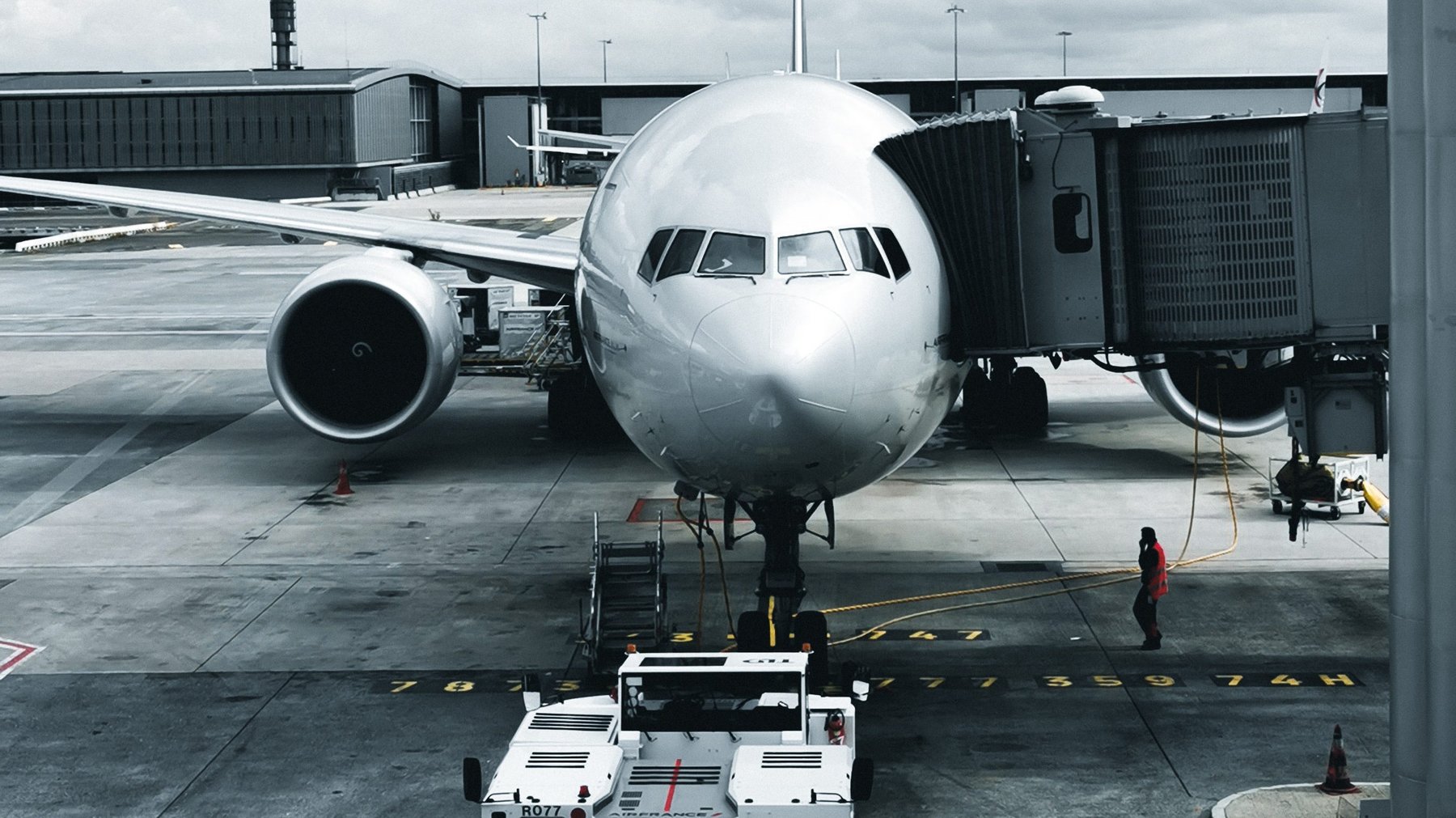 Top 10 airlines supporting electric aviation solutions | EV Magazine