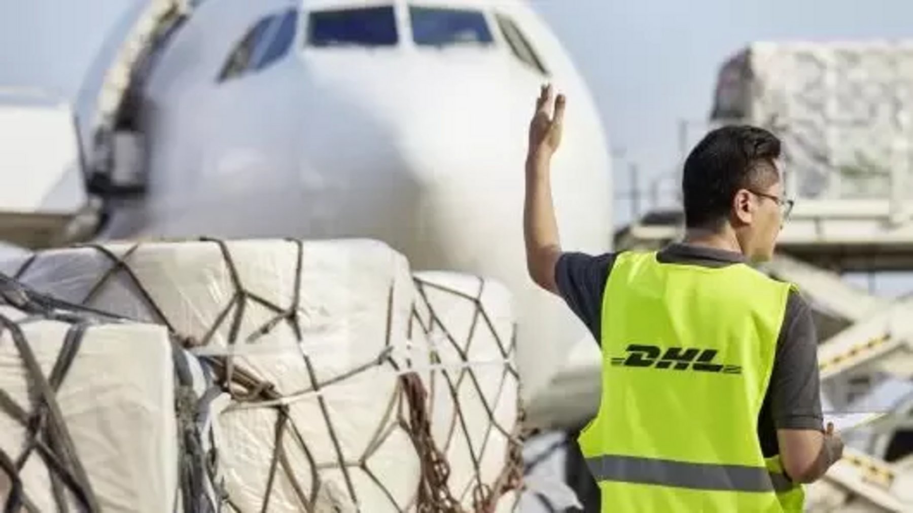 DHL Global Forwarding Initiates ‘Book-and-Claim’ Certificate ...