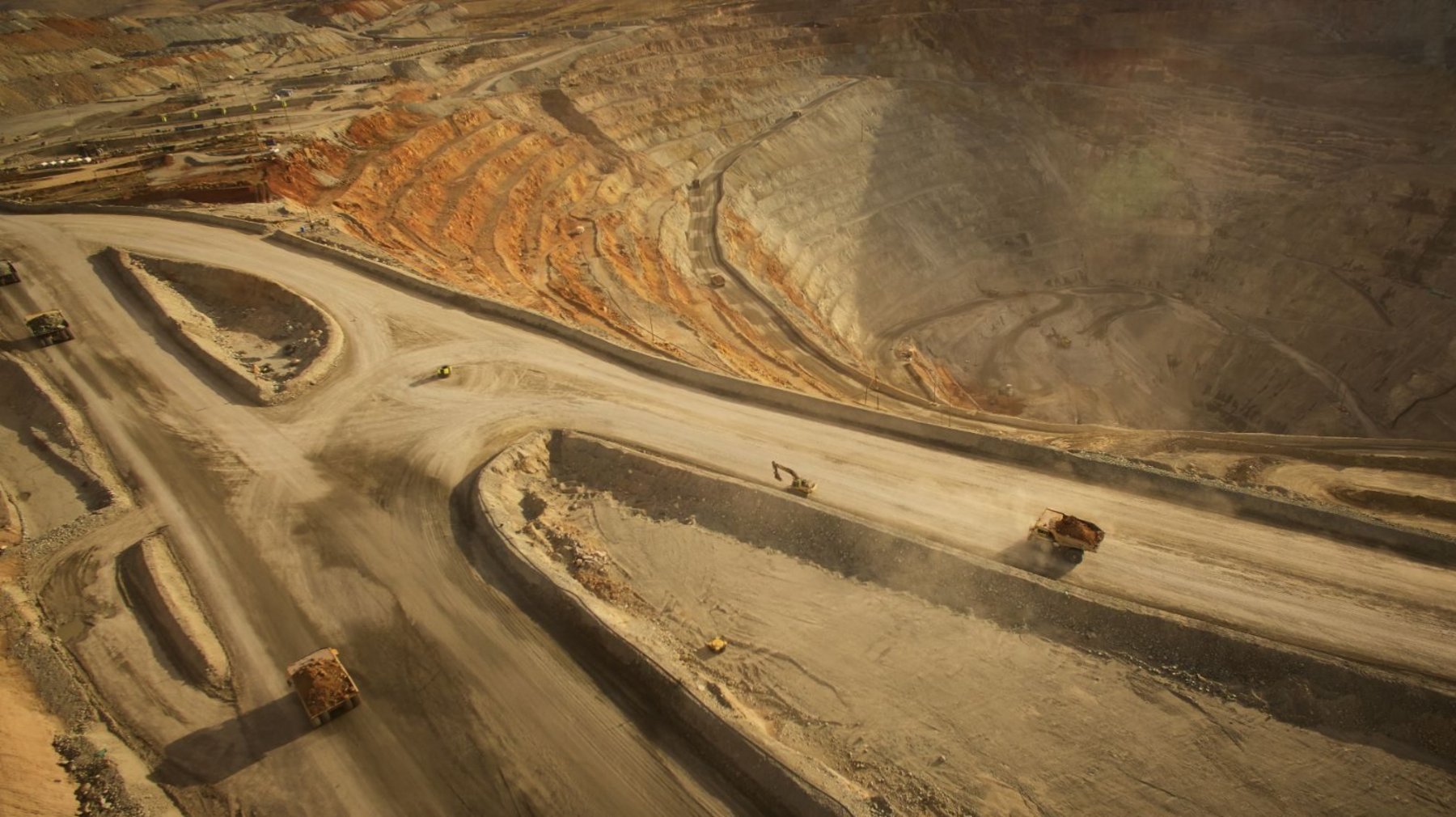 Why does Tesla want a stake in Glencore for future EVs? | EV Magazine