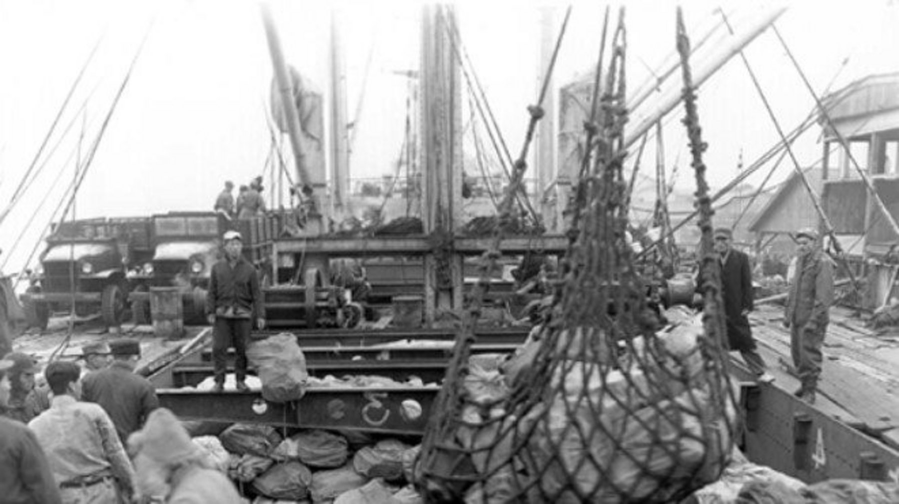 A sea shipping timeline - from containers to supertankers | Supply ...