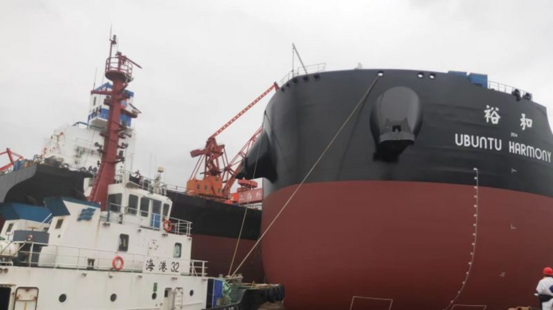 Anglo American loads first LNG-fueled vessel | Mining Digital