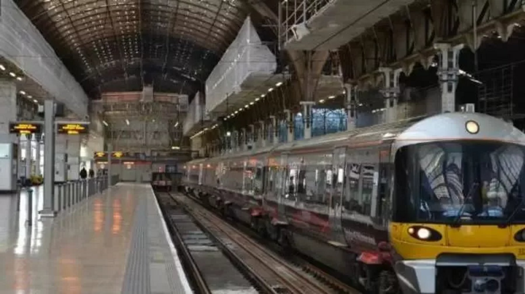 Elizabethan Line at London Liverpool Street reaches 75% target ...