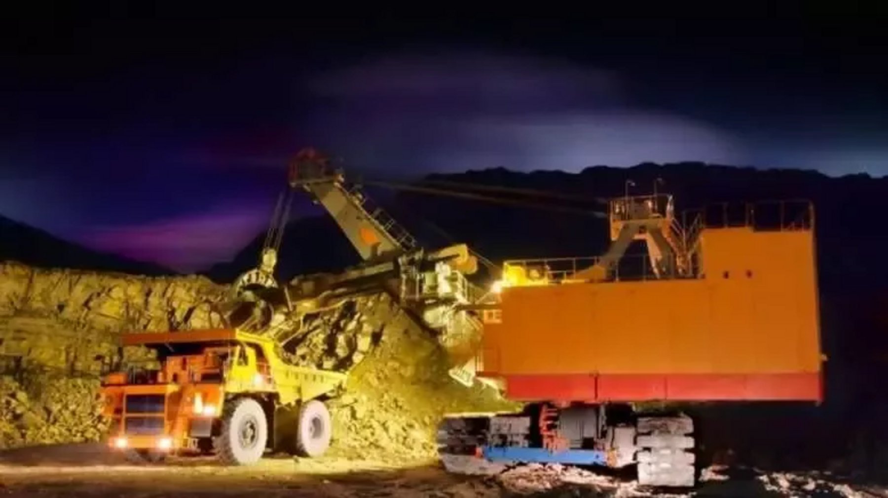 BHP Billiton Opens Caval Ridge Mine in Australia Despite Struggling ...