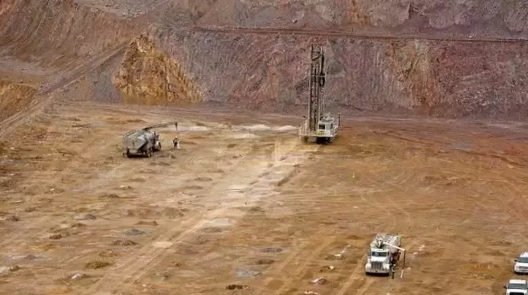 Newmont Mining to Invest $1-Billion in Merian Gold Mine in Suriname ...