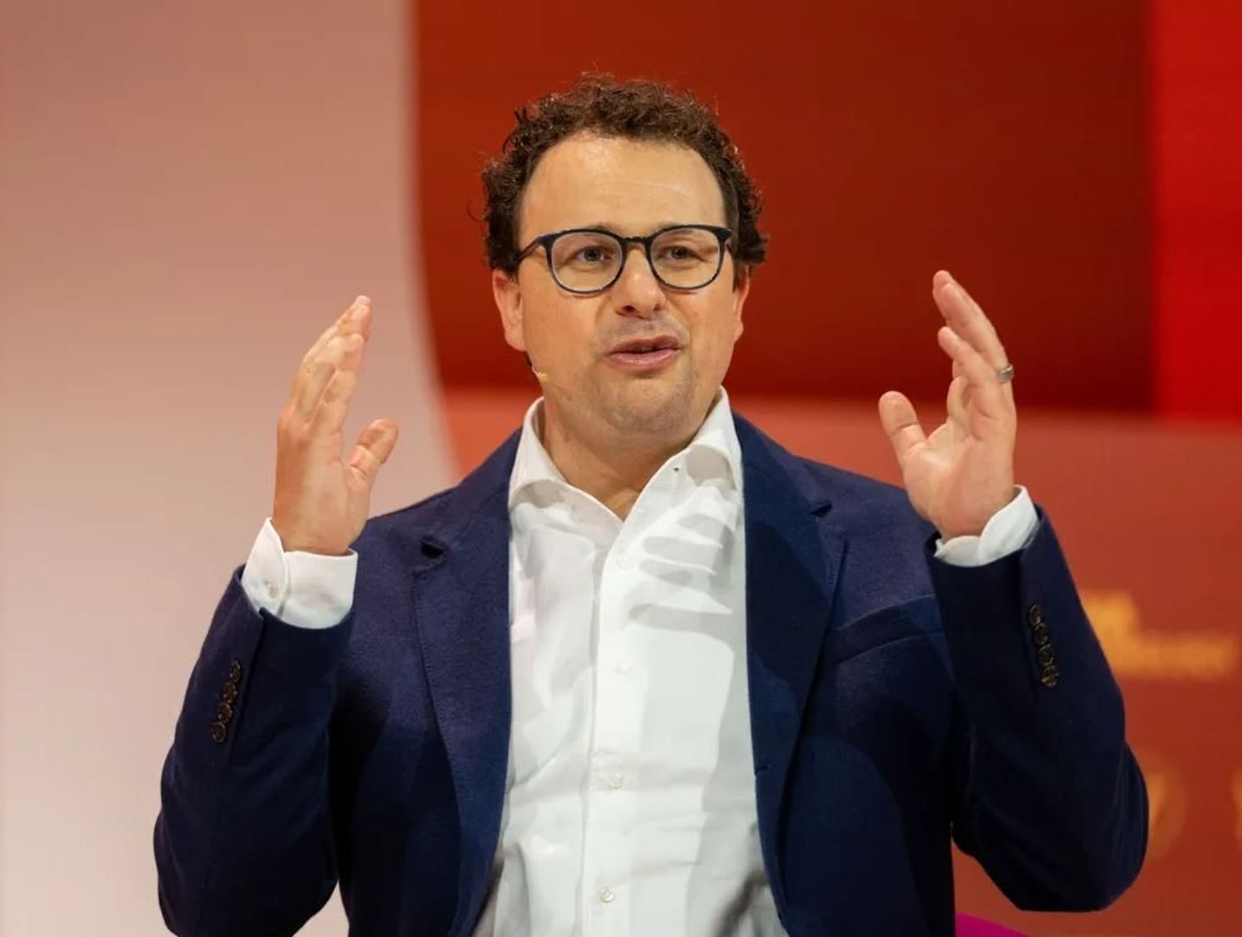 What Does the Anthropic Claude Chrome Tool Mean for Telcos? | Telco Magazine