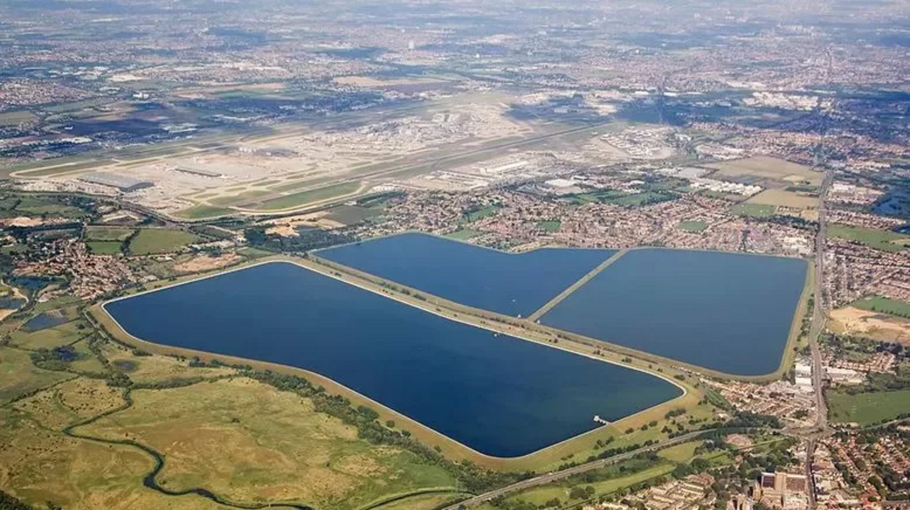 How the Heathrow airport expansion could boost UK’s manufacturing ...