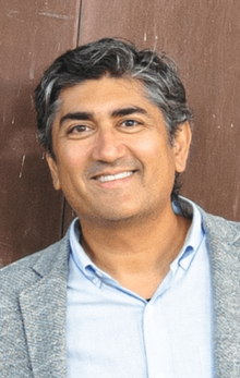 Why Does LinkedIn CEO Ryan Roslansky Push for AI Skills? | Business ...