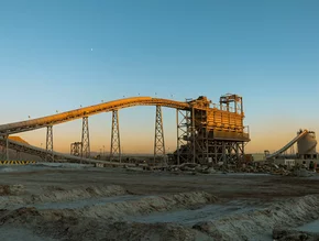 Top 10: Mega Earthmovers | Mining Digital