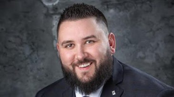 Mike Melo | Cyber Magazine