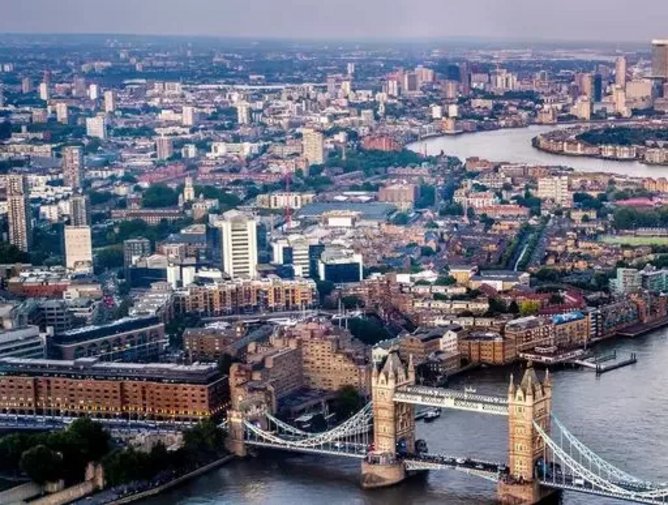 NTT opens new hyperscale data centre in London | Data Centre Magazine