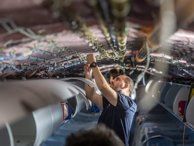 Rolls-Royce and Lufthansa share digital aviation strategies ...