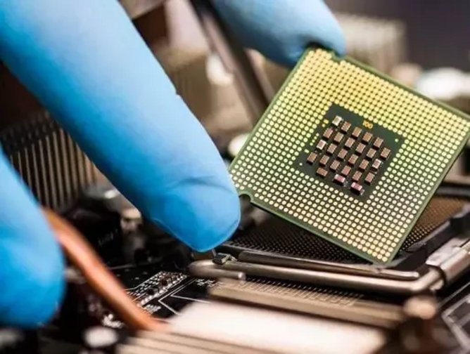 Data centre growth will be key driver for chip sector | Data Centre ...