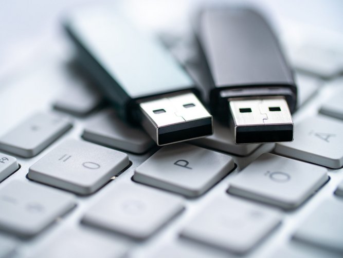 How does Avast’s USB Protection safeguard company data? | Cyber Magazine