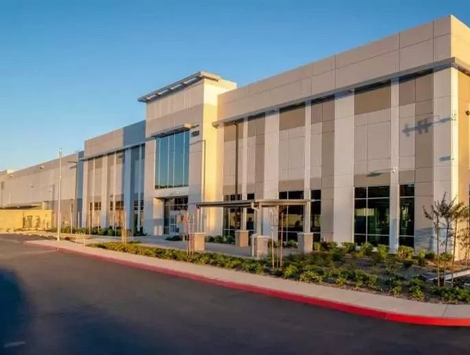 Walmart unveils its high-tech consolidation centre to optimise supply ...