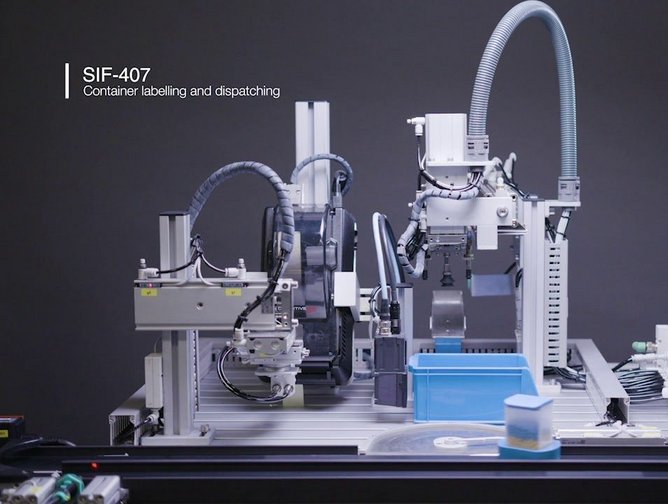 How does the SIF-400, the training system for Industry 4.0, work? | AI ...