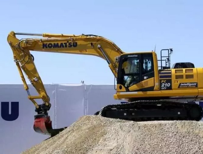 Komatsu Mexico: Hi-tech and aftermarket benchmarking | Mining Digital