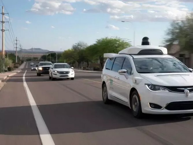 Waymo opens driverless autonomous vehicles to Phoenix public ...
