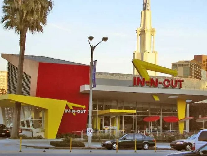 The difference between chains and franchises (and why not knowing could ...